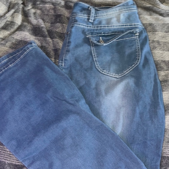 Celebrity Ace | Jeans | Celebrity Ace Flare Jeans | Poshmark